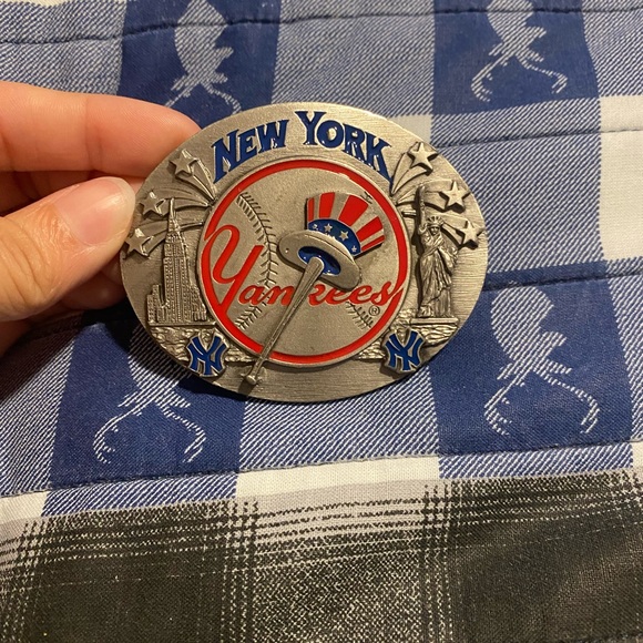 MLB | Accessories | Rare Limited Edition New York Yankees Belt Buckle ...